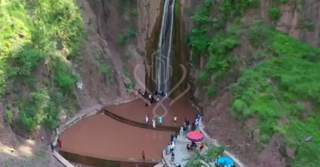 List of Top 10 Beautiful Waterfalls in Pakistan