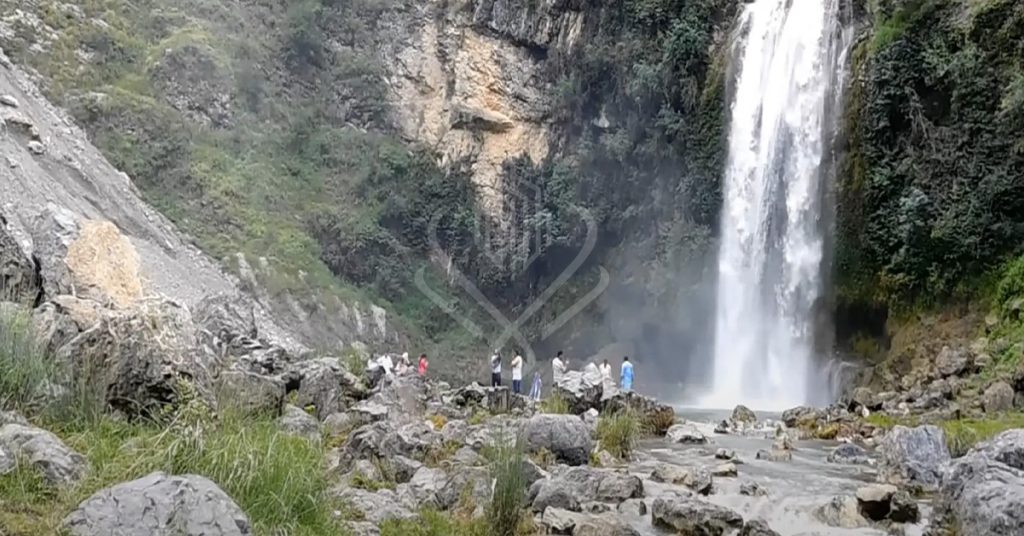 List of Top 10 Beautiful Waterfalls in Pakistan